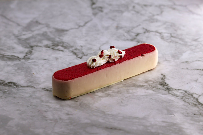 White Chocolate & Raspberry Finger – Pâtisserie Verte
